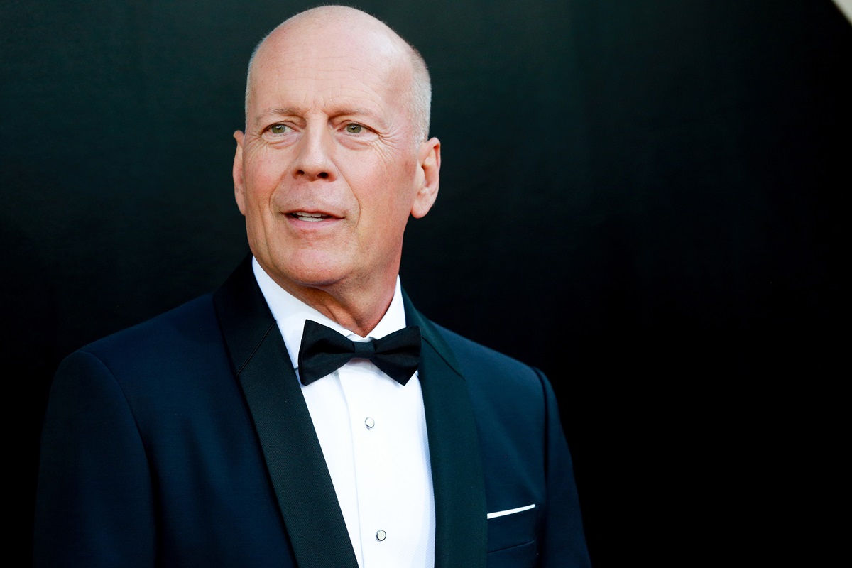 Esposa e filhas de Bruce Willis já “sofrem o luto” após diagnóstico ...